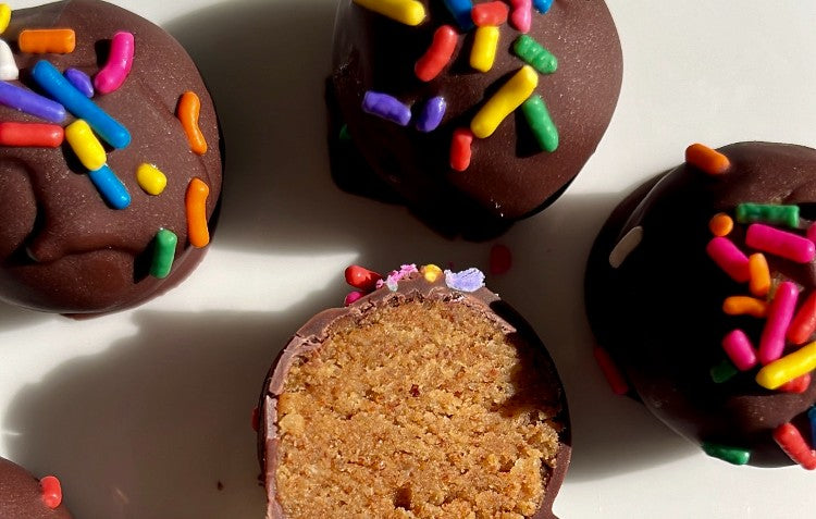 Funfetti Protein Cake Bites – True Protein